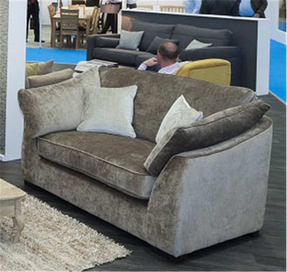 Wordsworth Snuggler Chair - Reynolds Furniture